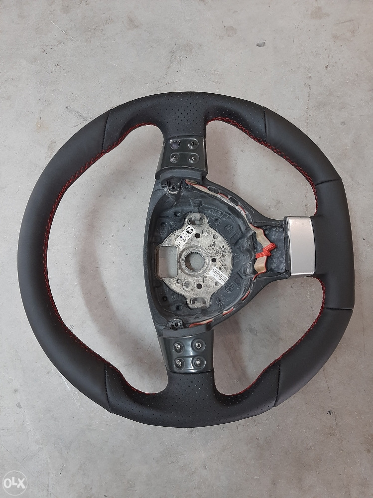 Golf 5, Passat b6, EOS volan GTI sa komandama MF - Volani - OLX.ba