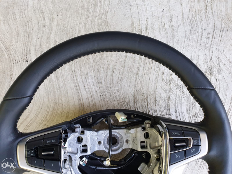 MF kozni volan Mitsubishi Outlander PHEV 2015-2020 god - Volani - OLX.ba