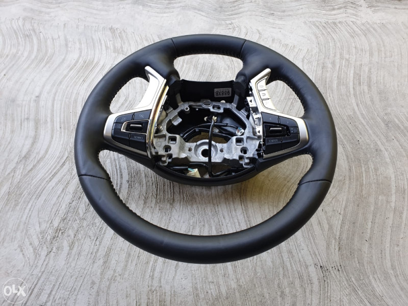 MF kozni volan Mitsubishi Outlander PHEV 2015-2020 god - Volani - OLX.ba