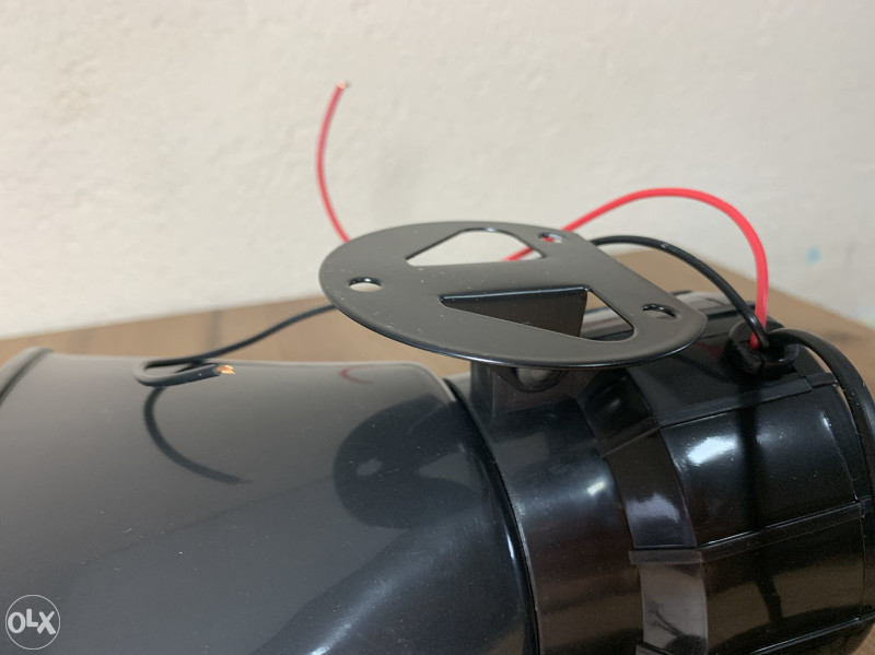 Svirena Megafon za Auto 12v - Sirene i tasteri - OLX.ba