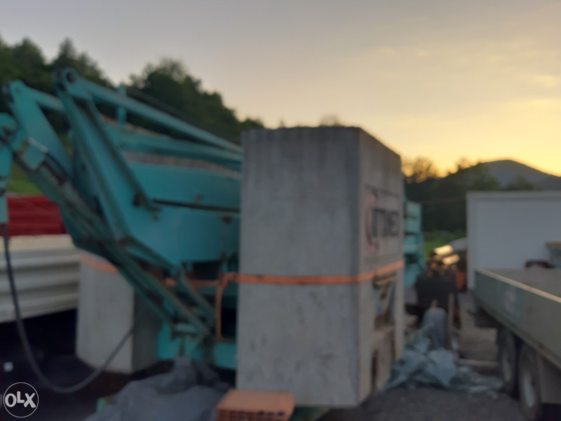 Prodajem gradjevinski kran samomontirajuci, 14m - Kranovi i ...