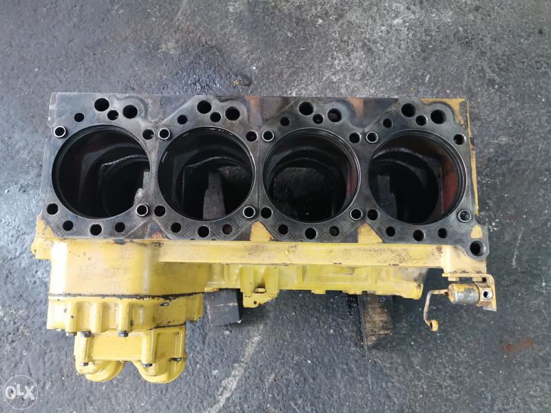 Blok motora LIEBHERR D 904 3201041 - Rezervni dijelovi - OLX.ba