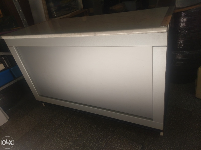 Pult za radnju - Pultovi - OLX.ba