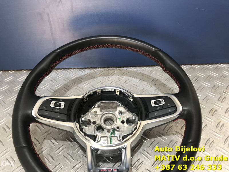 Volan VW Golf 7 2,0 GTI 2016. 3 kraka CRVENI konac - Volani - OLX.ba