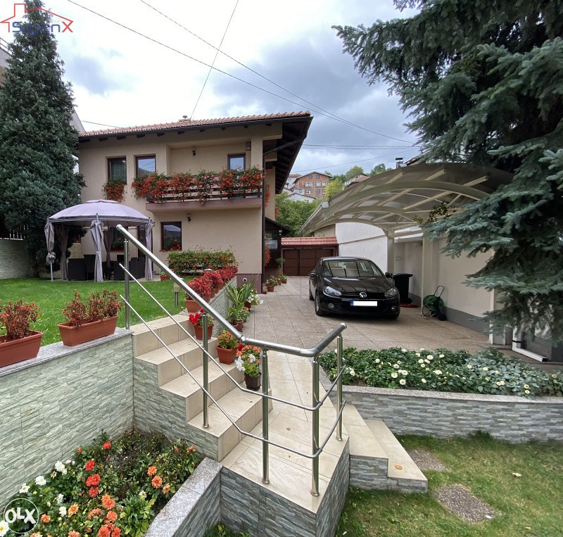 Kuća sa prostranim dvorištem / Stari Grad / Vratnik - Kuće - OLX.ba