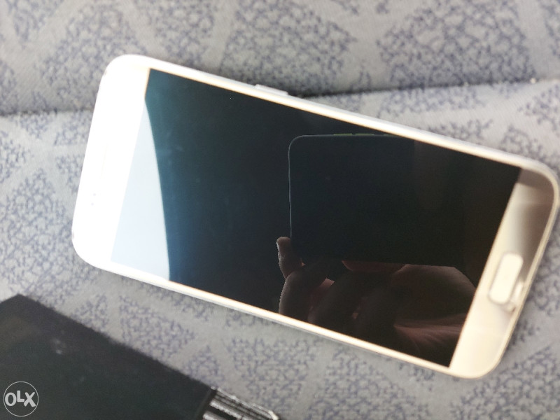 Samsung S7 32 GB Gold Platinum - Mobiteli - OLX.ba