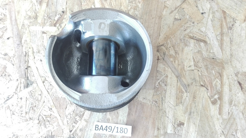 Klip/ Crafter 2014/ Dijelovi BA49/180 - Klipovi - OLX.ba