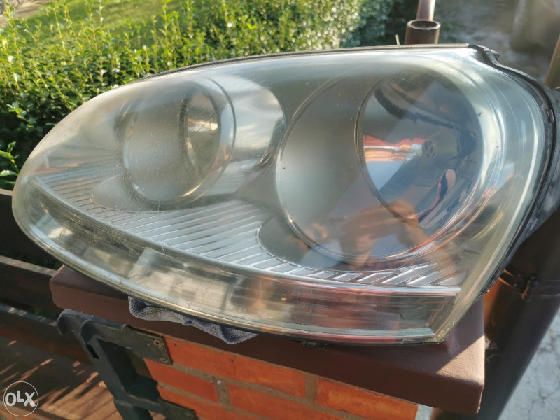 Far farovi golf 5 - Farovi i Štopke - OLX.ba