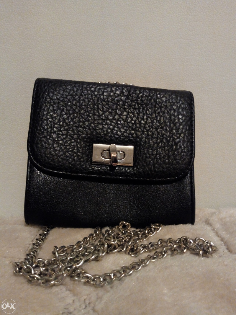 Crna ženska torbica - Torbe i ruksaci za žene - OLX.ba