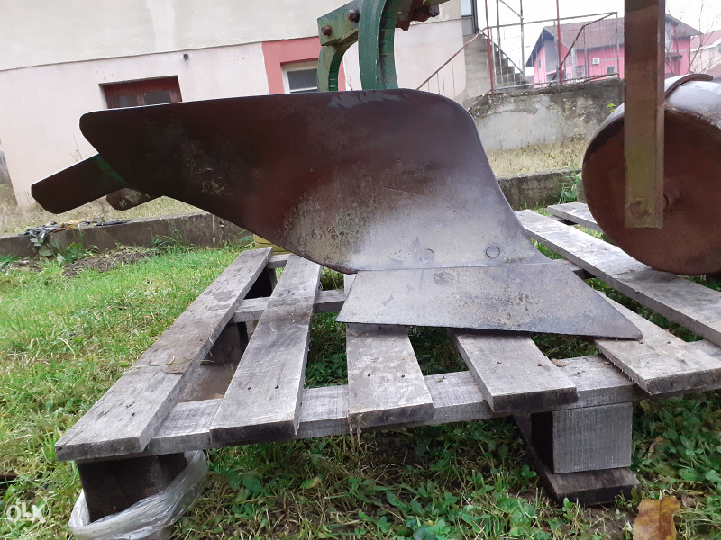 Plug 10 cola 10" Batuje Imt zetor - Plugovi - OLX.ba