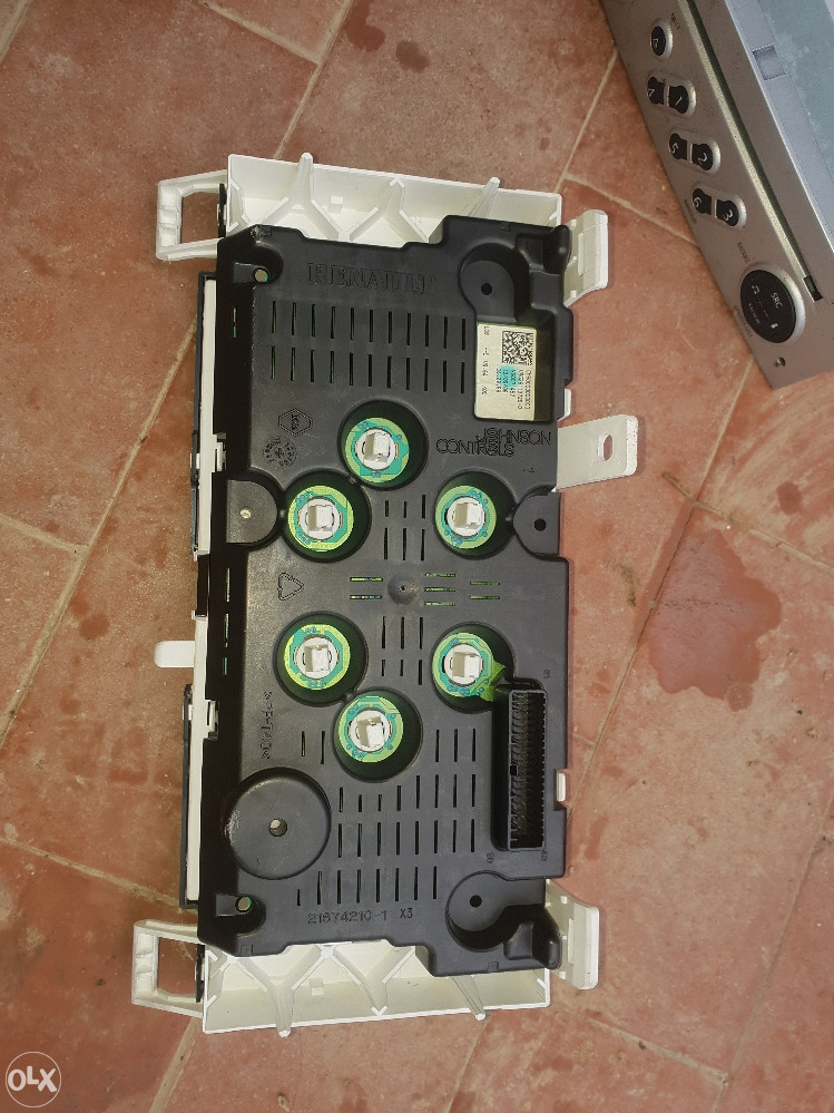 Kilometar sat renault modus istrument tabla - Kilometar satovi - OLX.ba