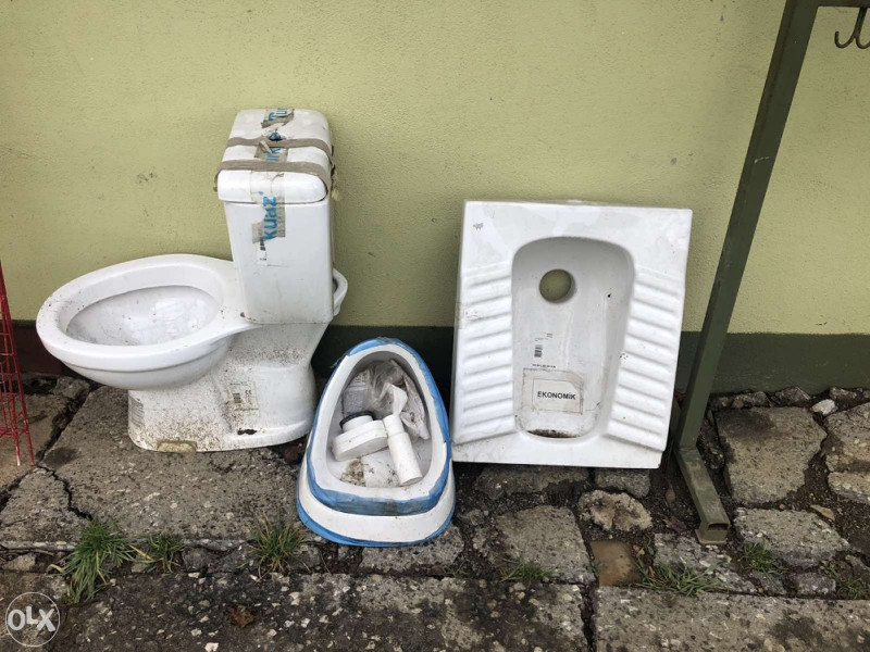 Sanitarija wc školjka, cucavac i pisaor - WC šolje/školjke - OLX.ba