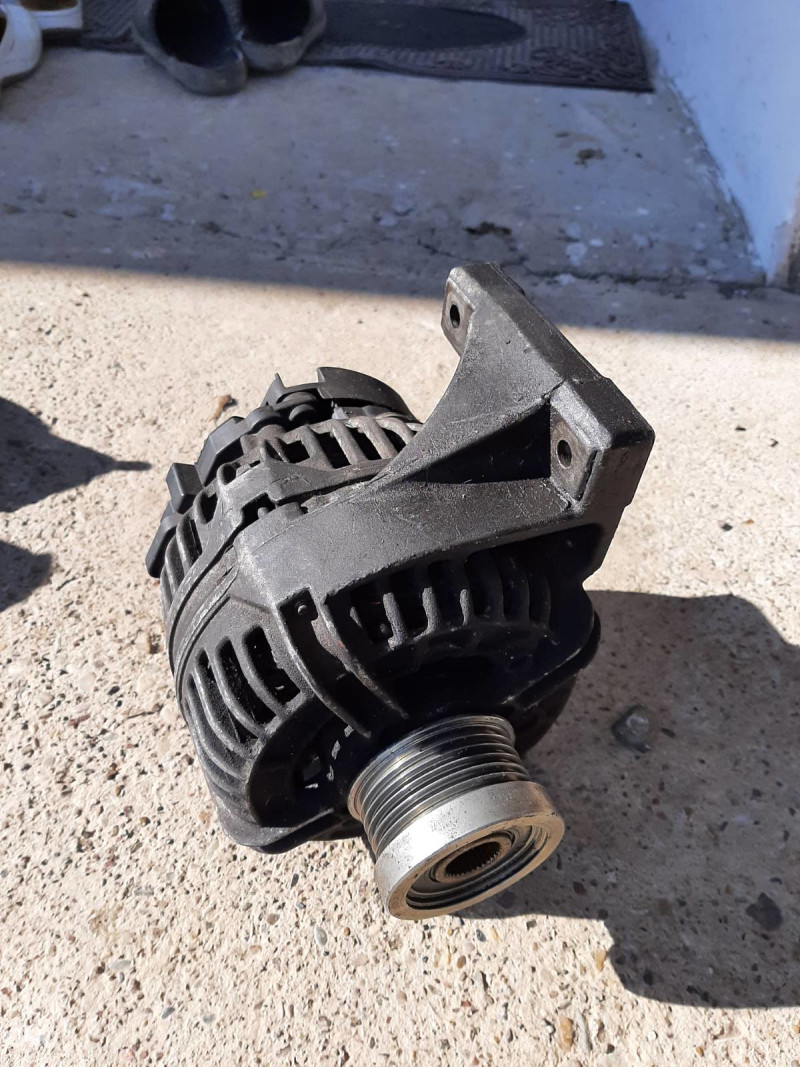 Alternator Volvo V70 2.4 D5 - Alternatori - OLX.ba