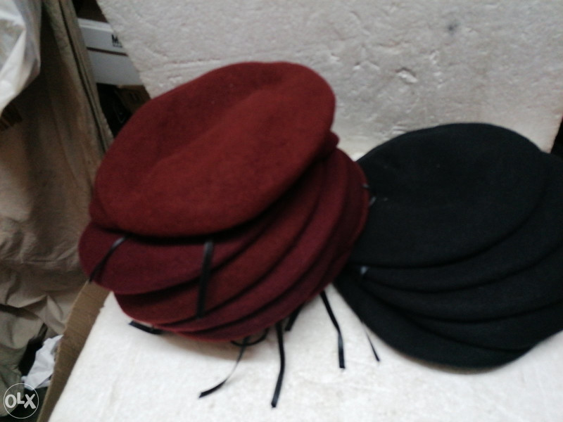 Beretke MD crvene i crne NOVO - Vojna oprema - OLX.ba