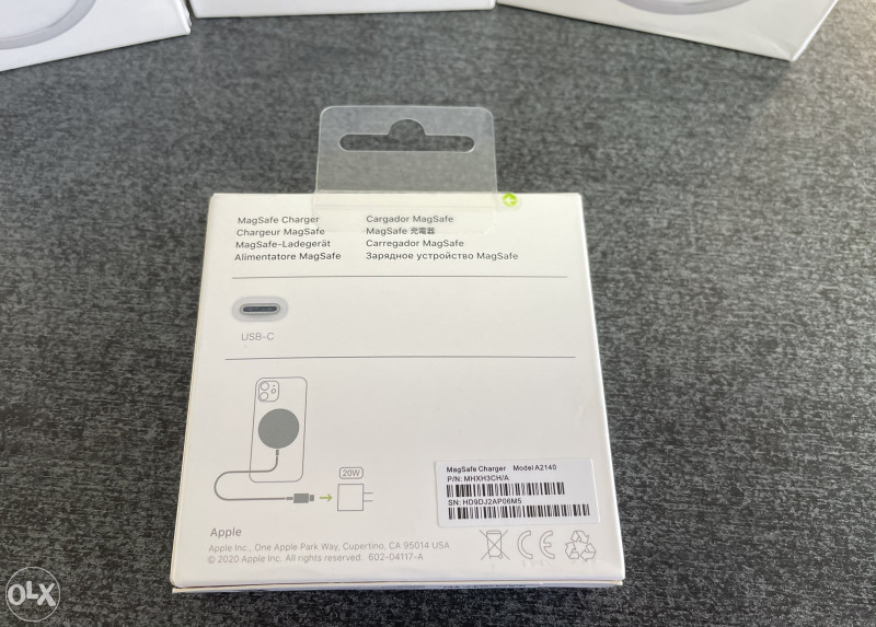 iPhone 12 13 14 pro max Magsafe bežični punjac ORIGINAL - Punjači - OLX.ba