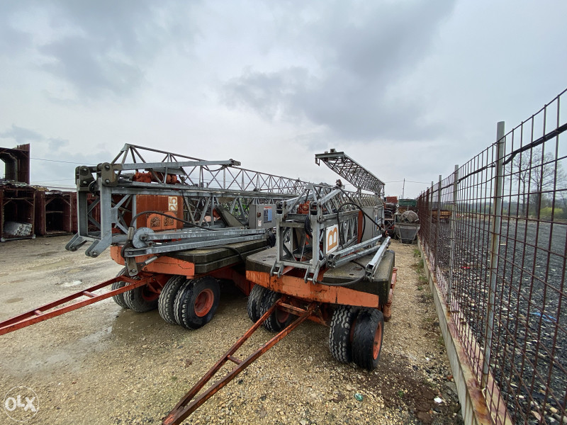 GRADJEVINSKI KRAN BENEDINI b28 - Kranovi i autodizalice - OLX.ba