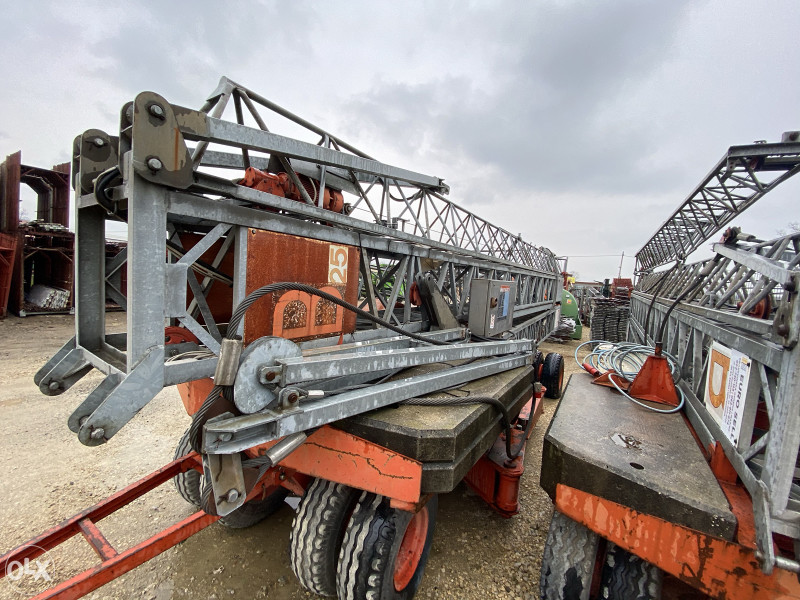 GRADJEVINSKI KRAN BENEDINI b28 - Kranovi i autodizalice - OLX.ba