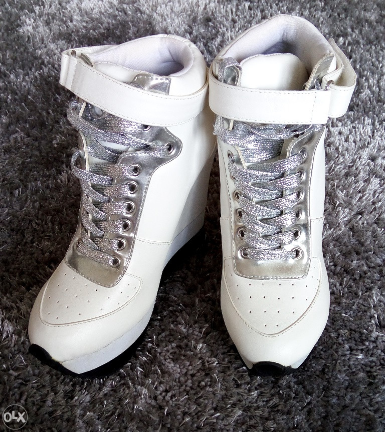 Visoke tene sa platformom bijele 13,5cm 37 - Tene/Patike - OLX.ba