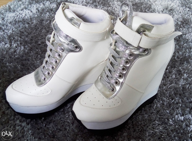 Visoke tene sa platformom bijele 13,5cm 37 - Tene/Patike - OLX.ba