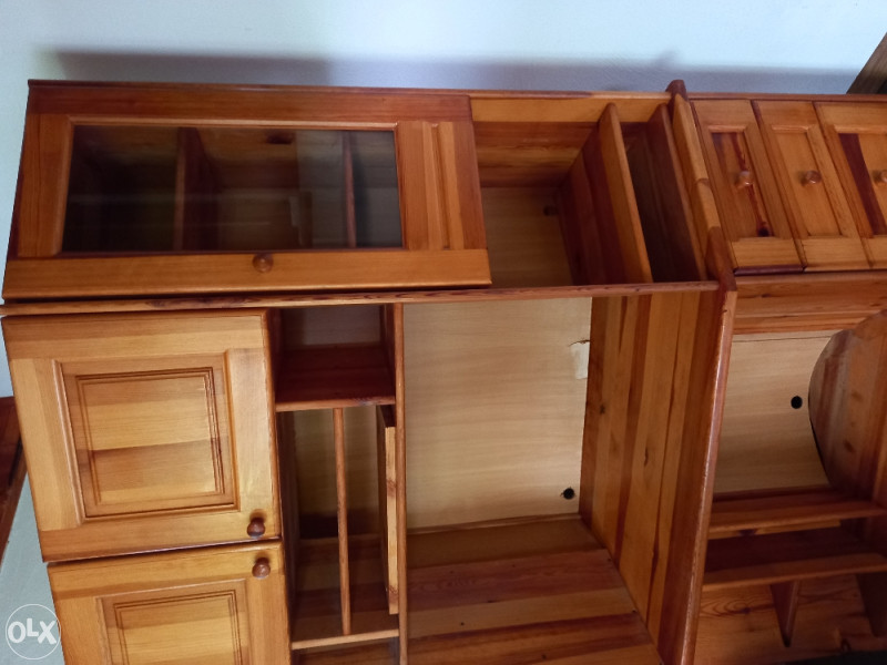 Ugaona drvena komoda - Komode - OLX.ba