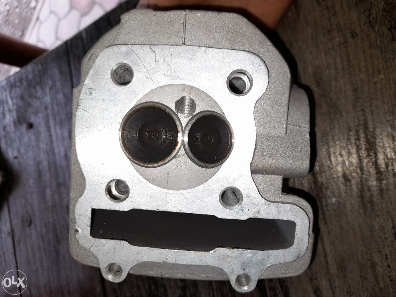 Glava za skuter 50cc 4t nova sa ventilima - Glave motora/cilindra za motocikle - OLX.ba