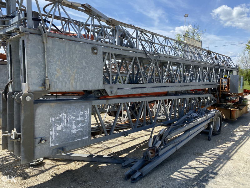 GRADJEVINSKI KRAN BENEDINI b28 - Kranovi i autodizalice - OLX.ba