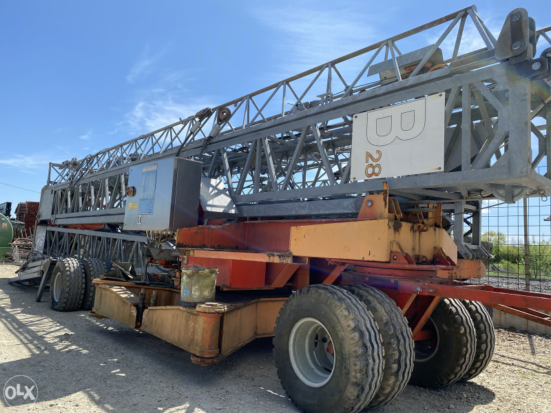 GRADJEVINSKI KRAN BENEDINI b28 - Kranovi i autodizalice - OLX.ba