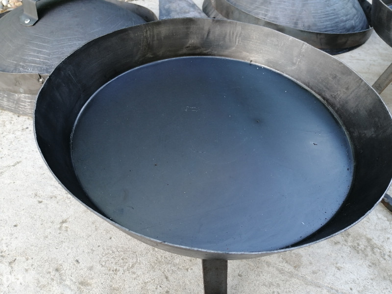 Sac peka kovani debela tepsija - Sačevi, peke i kotlići - OLX.ba