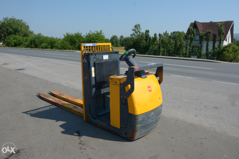 Električni paletar JUNGHEINRICH ECE 320SH - Viljuškari - OLX.ba