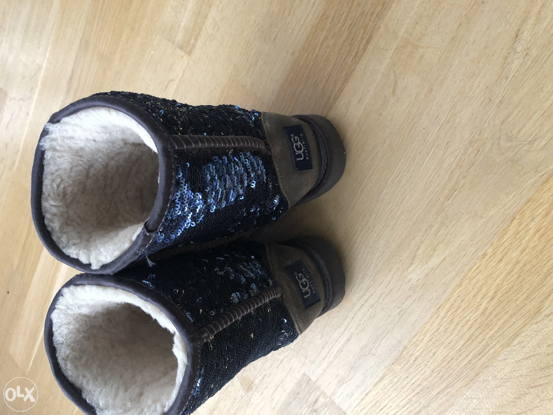 UGG cizme br 40 - Čizme - OLX.ba