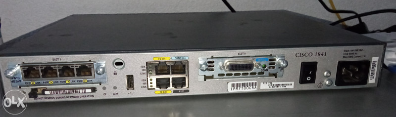 Cisco router 1841 - Router - OLX.ba