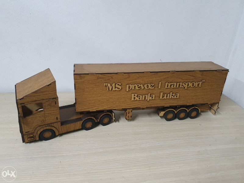 Kamion poklon za vozače - Razni pokloni - OLX.ba