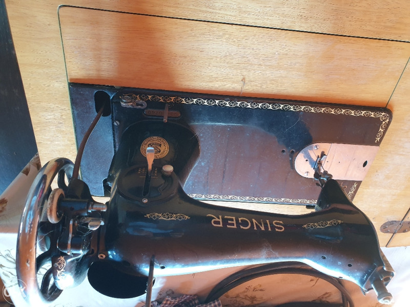 Singer masina za sivanje - Šivaće mašine i dijelovi - OLX.ba