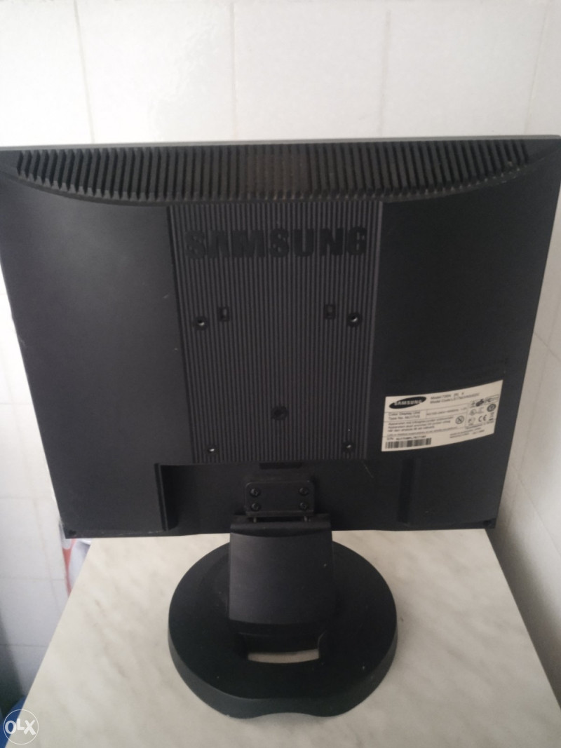 Monitor SAMSUNG SyncMaster 720n - Monitori - OLX.ba