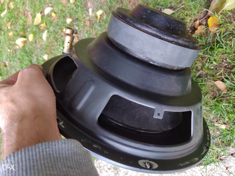 Woofer 1000W Ground Zero Radioactive - Bass/Woofer i kutije - OLX.ba