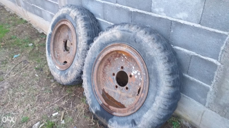 Gume i felge za prikolicu imt - Gume i felge za traktore - OLX.ba