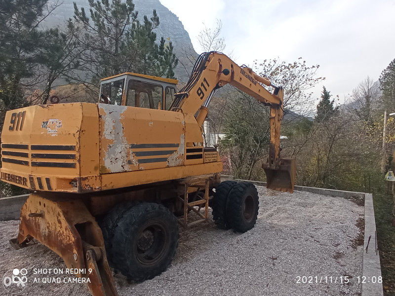 LIebherr 911 C - Bageri - OLX.ba