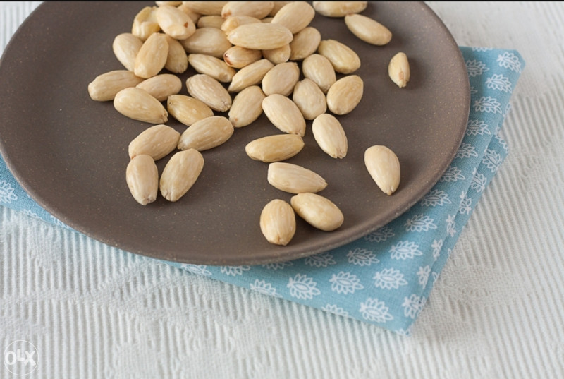 Blansirani badem, bijeli badem - Voće - OLX.ba