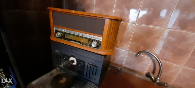 Gramofon Retro stil USB CD RADIO GRAMOFON - Gramofoni i ploče - OLX.ba