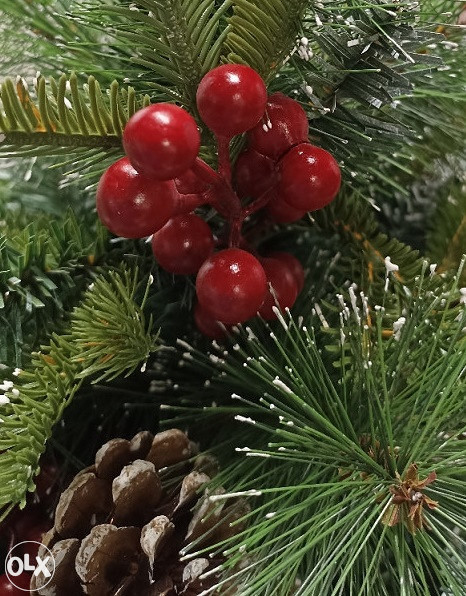 Raskošna Jelka 120cm sa šišarkama i bobicama GUSTA - Praznične ...