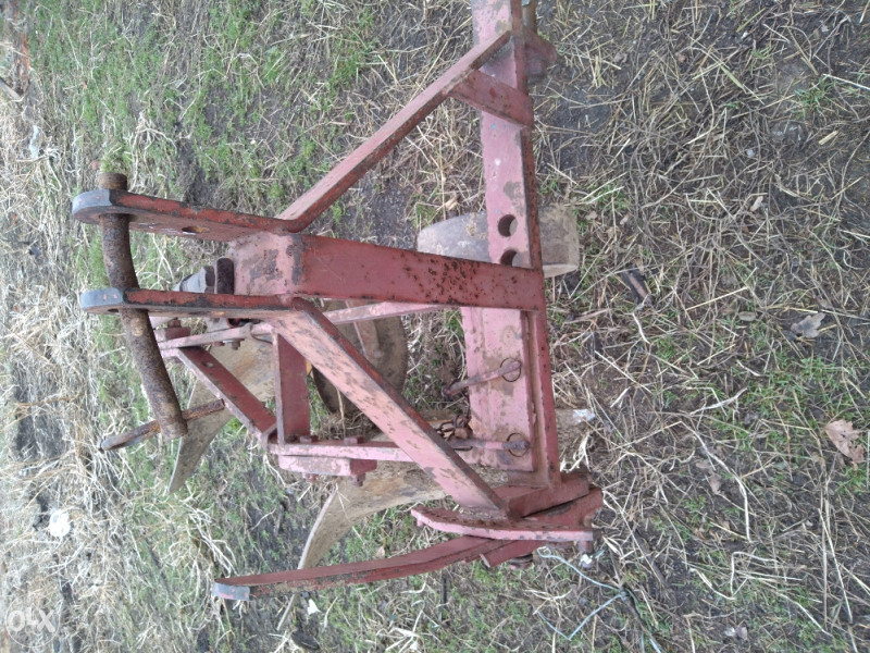Plug za traktor - Plugovi - OLX.ba