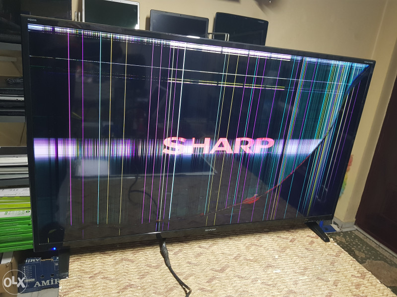 LED SMART TV 50 SHARP LC-50CFG6002E RAZBIJEN ZA DJELOVE - Dijelovi za TV - OLX.ba