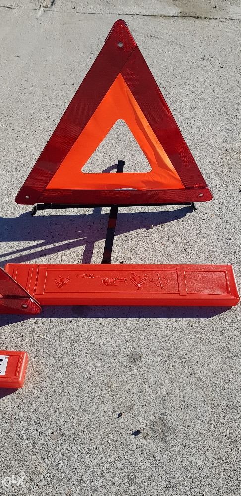 Trokut auto oprema signalizacija NOVO trokuti - Alat i pribor - OLX.ba