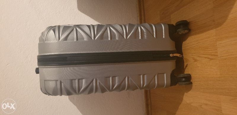 Putnicki kofer - Putne torbe i koferi - OLX.ba