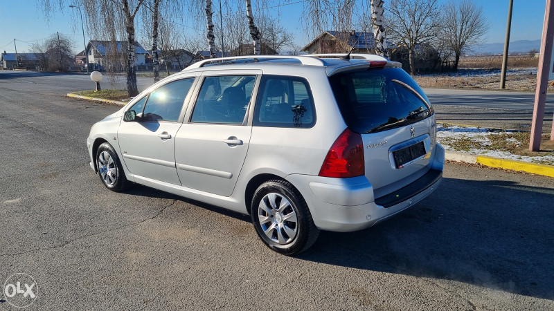 Dijelovi peugeot 307 1.6 hdi 2.0 hdi 1.6b - Automobili u dijelovima - OLX.ba