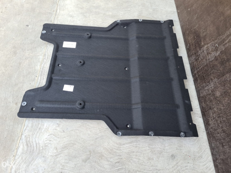 Nova zastita ispod motora Audi Q3 ORIGINAL 8U0863821A - Vozila ...