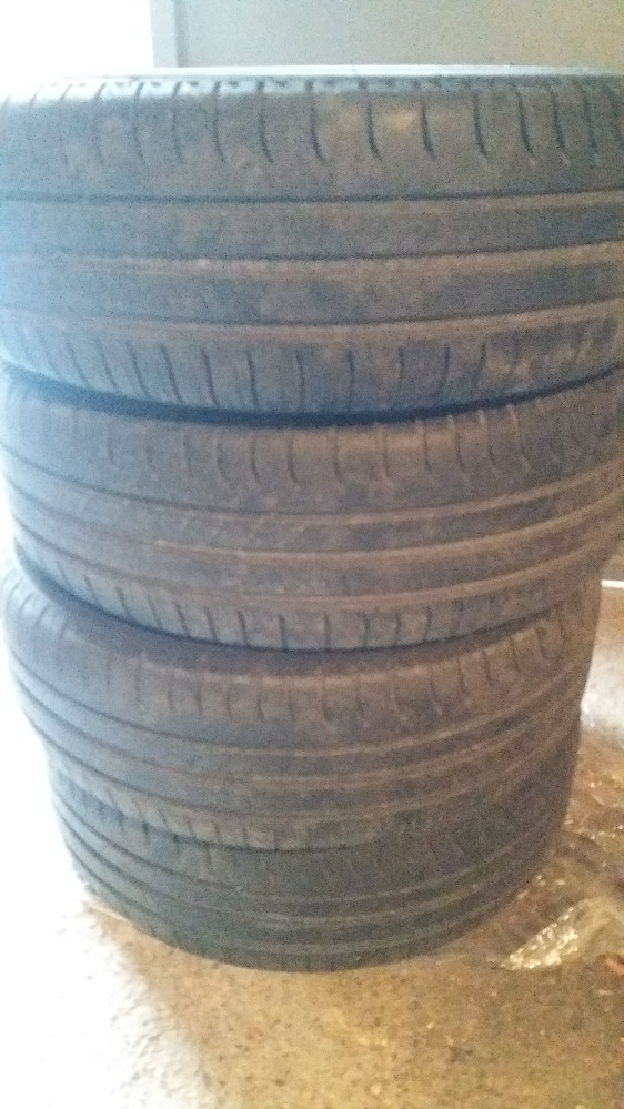 MICHELIN ljetne gume 205/60/16 u dobrom stanju - Gume - OLX.ba