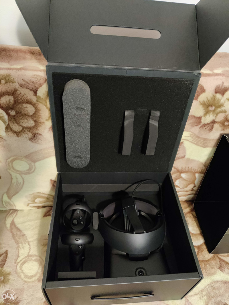 Oculus Rift S - Virtuelna realnost (VR uređaji) - OLX.ba