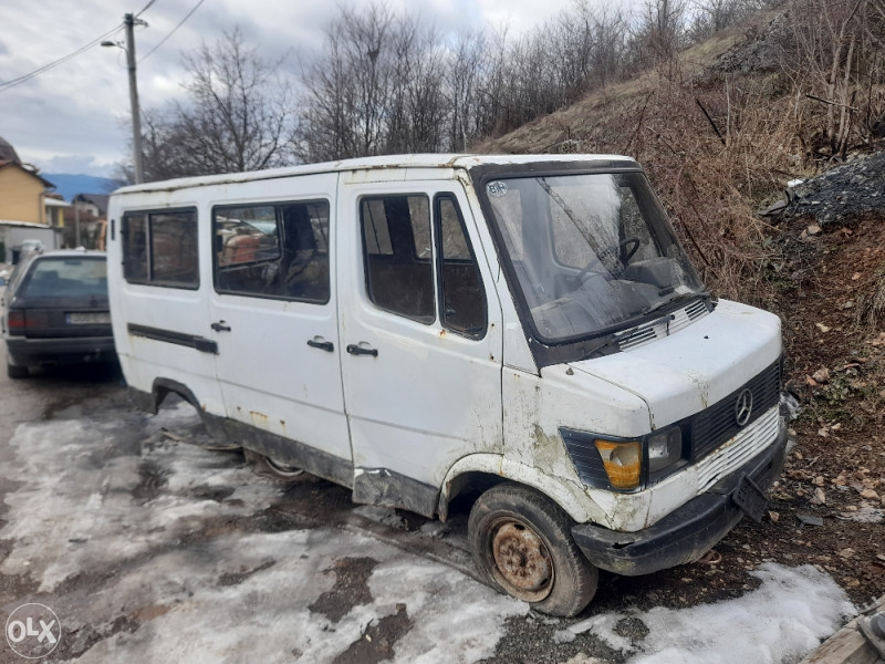Mercedes 207 208 307 308 kombi kamion dijelovi - Automobili u ...