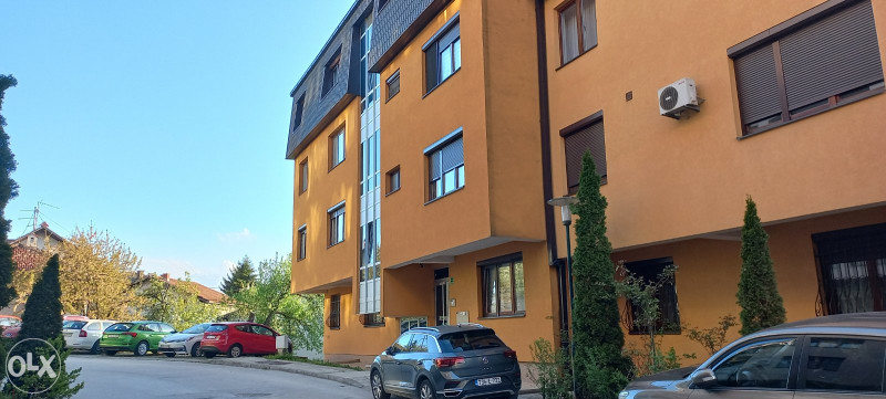 Stan/Vrtovi sunca/Pionirska dolina/Breka-Jezero/Centar - Stanovi - OLX.ba